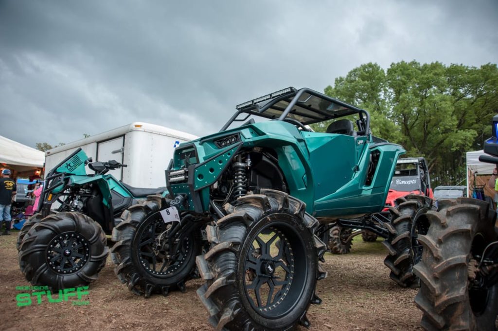 Gettin' Stuck DID NOT Suck at The 2016 Highlifter Mud Nationals - Side ...